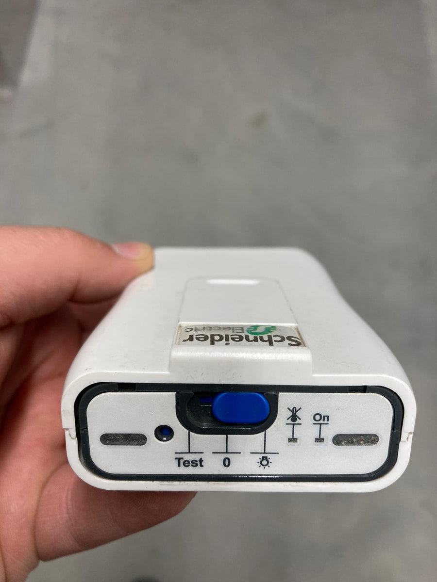 New No Box | Schneider Electric | LV434206 | POCKET BATTERY FOR MICROL ...